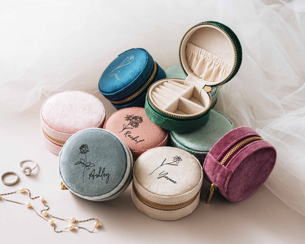 Personalized Birth Flower Round Jewelry Box | Hundred Hearts